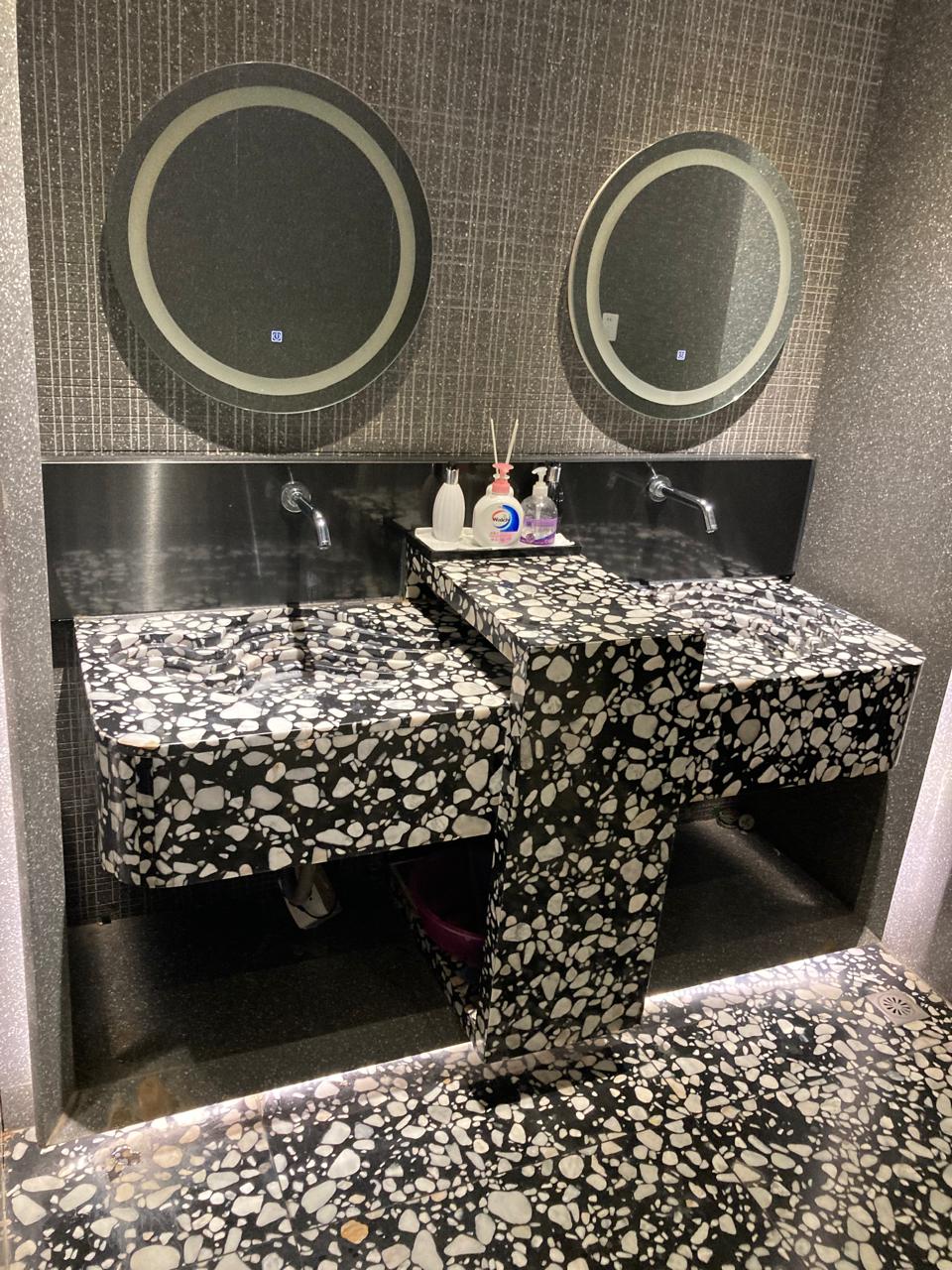 Precast terrazzo: seamless custom flooring & surfaces by Terrazzo Art